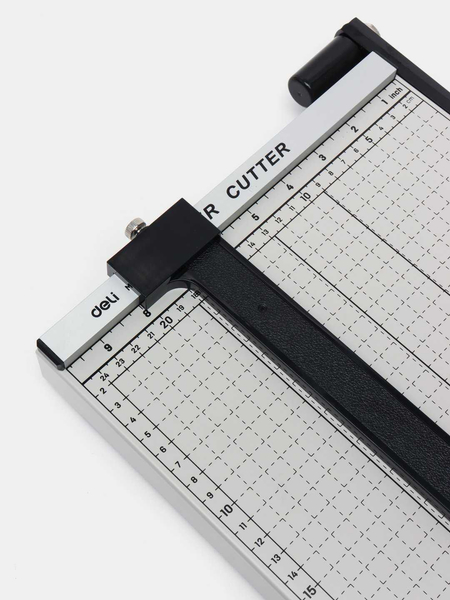 Qog\\\'oz kesuvchi Deli 8014