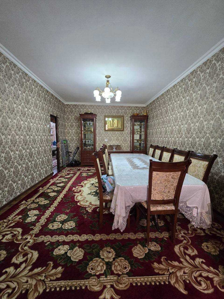 Продаётся 5-ком квартира на 6 этаже.