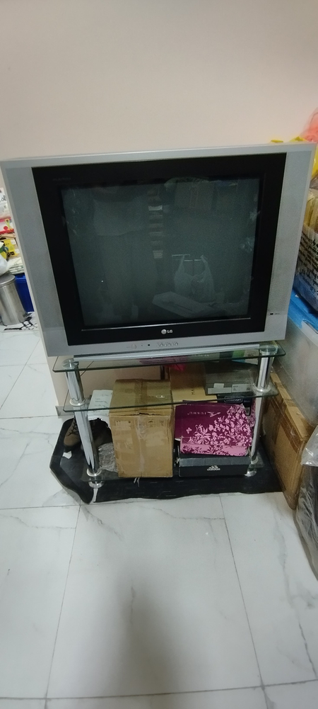 Продается LG TV телевизор сотилади.