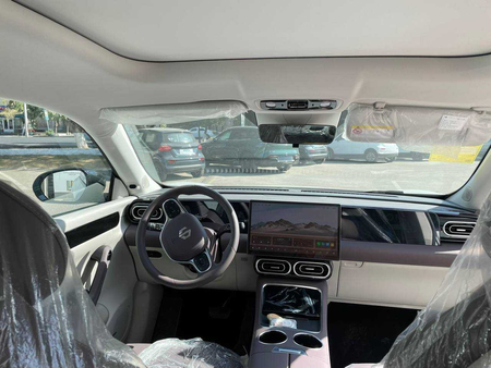 leapmotor c11 электро 26,700$