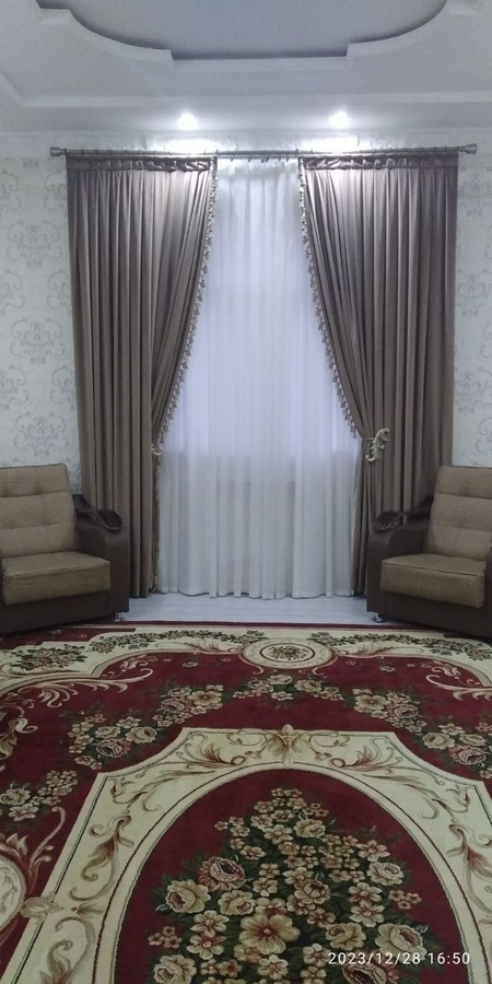 Дом Учкахрамон Гулистон обод