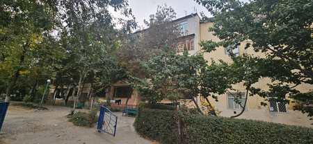 Продается 2 х комн на 3 этаже 77 серия