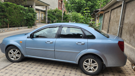 Продаётся Lacetti 1.8