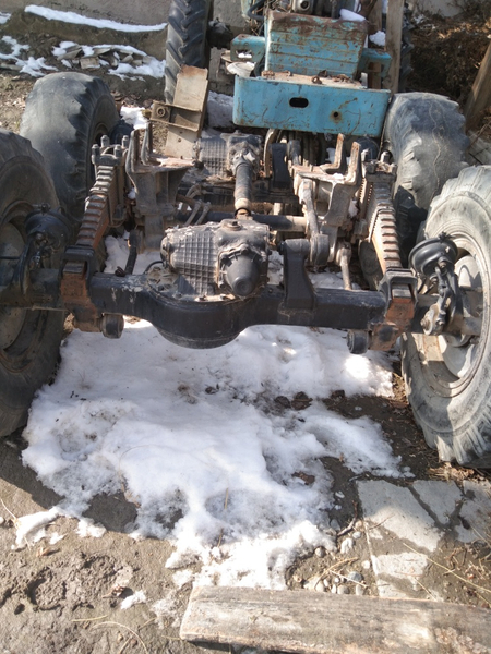 Zil 131 zadni  mosti sotiladi