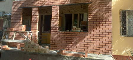 Balkonga g'isht teramiz