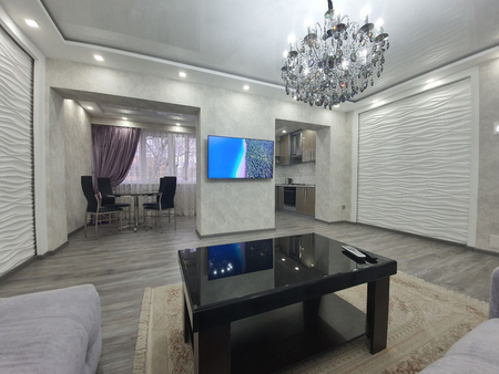 Сдаётся квартира на Ц1 . 2/3/4. 70м²