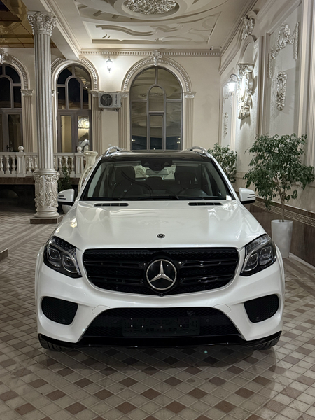 Mersedec Benz gls500 4matic