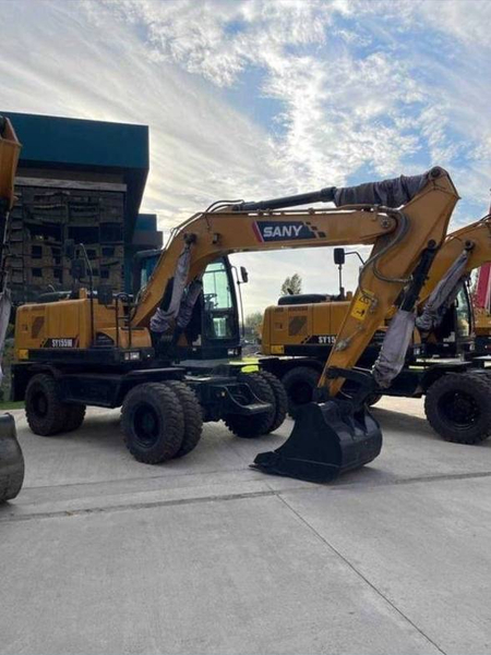 экскаватор SANY SY155W в наличие