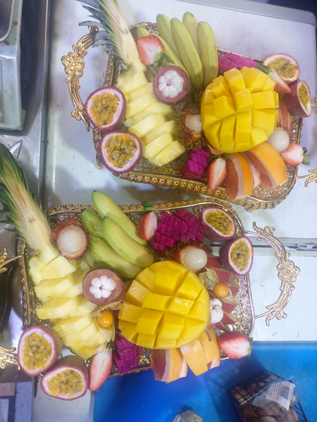 Toʻy va marosimlar uchun salatlar Mevalar tayyorlaymiz