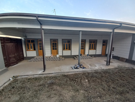 Toshmi postidan kirganda Tutzor maxallada hovli sotiladi