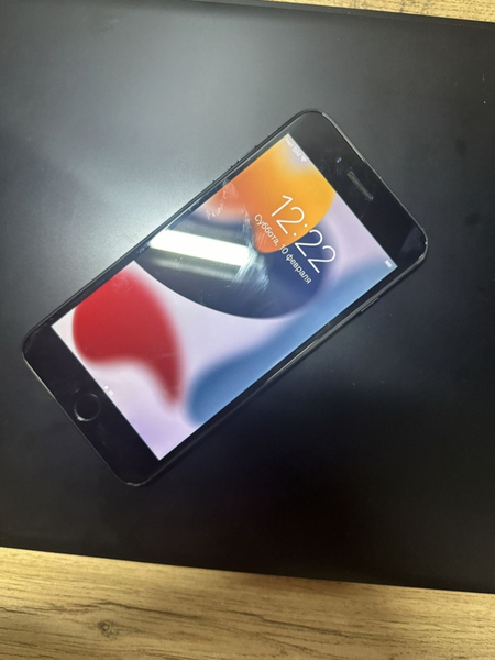 Iphone 7 sotiladi