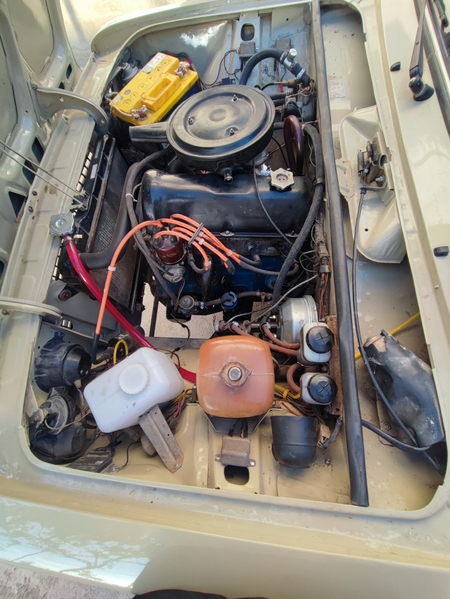Vaz 2106 sotiladi