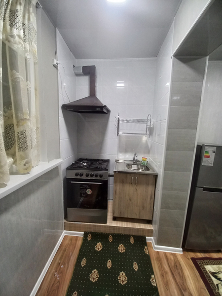 Uzoq muddatga ijara (Arenda) 2 xonali uy. 2/1/4 Yunisobod tumani 4-kv.