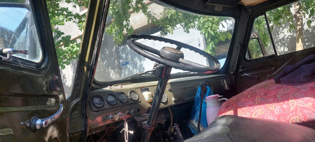 Uaz 3303 01 bortli benzin butun