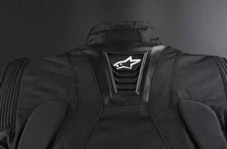Продаётся мотокуртка Alpinestar