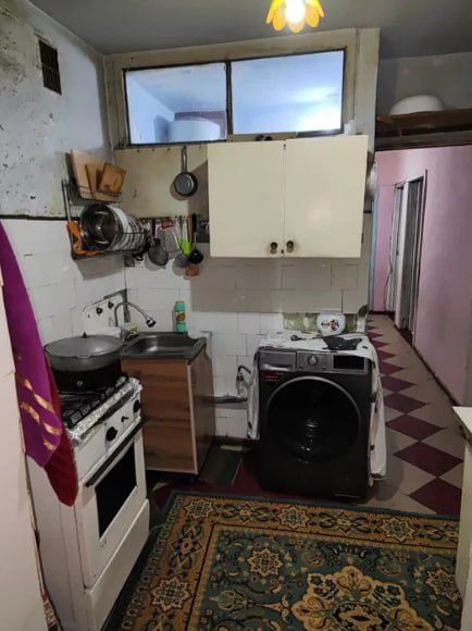 Квартира на Новомосковской 3/3/5 общ пл 70м Ор-р кафе Вечер