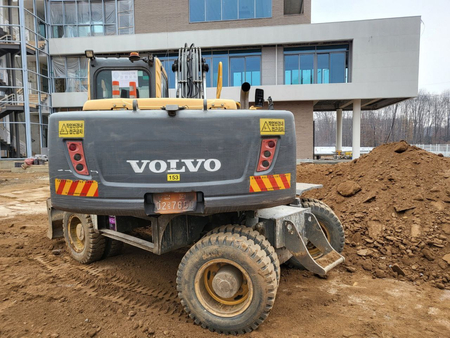 Ekskavator volvo