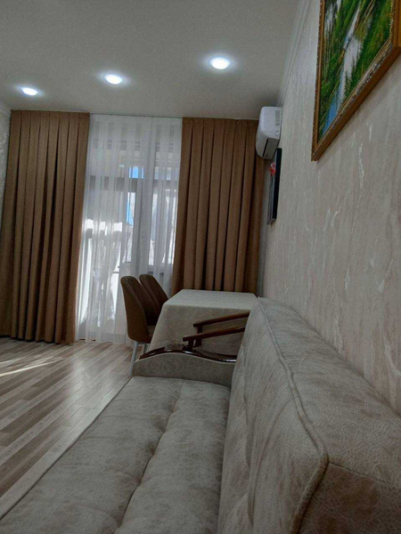 м.Буюк Ипак Йули Аптека 36,6 1-комн 2/4 42 м² 2х6 кирпич чистая