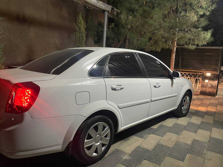 Lacetti 2012 Variant