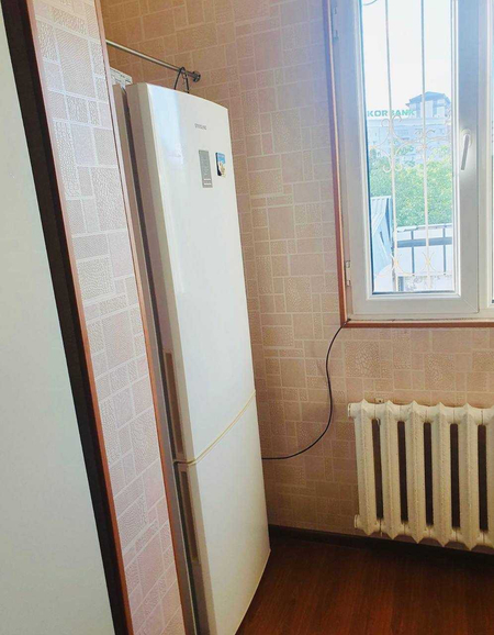 Квартирага битта киз