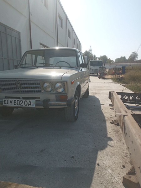 03 vaz srochna sotiladi