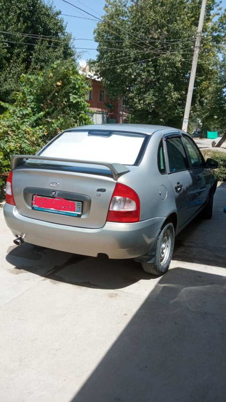 Lada kalina sotiladi