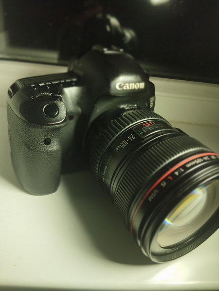 5 d  mark 3.  canon . Kamplek