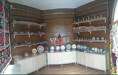 Продаётся магазин в центре города (бровей)