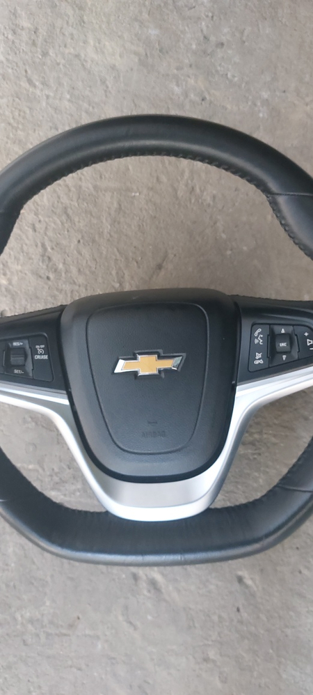 Продам Camaro рул состояние отличное стояло на жентре.отличное