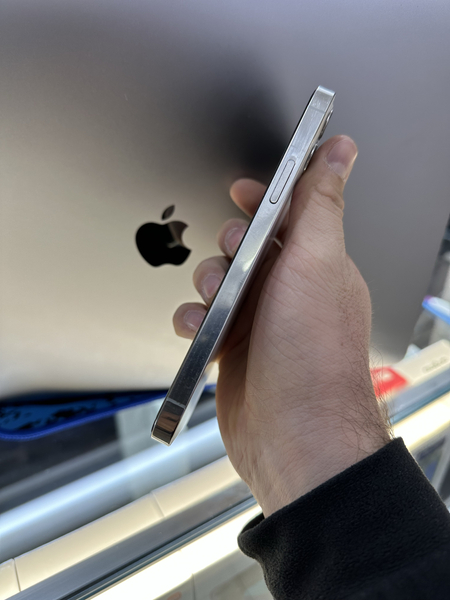 Iphone 12 pro ideal