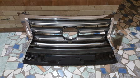 Lexus GX460 Облицовка Решетка от радиатора