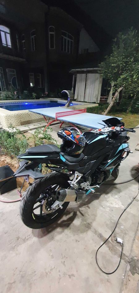Mototsikil sportbike 400 kub