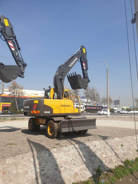 Колесный экскаватор VOLVO EW145B