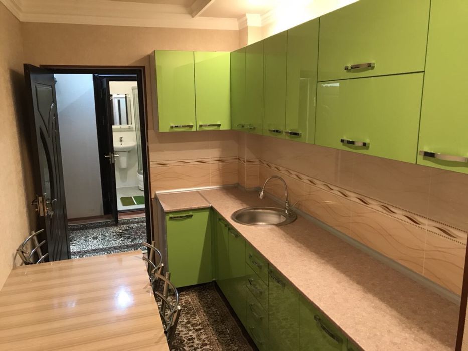 АБАЙ.  2 х комнатная квартира в аренду срочно
