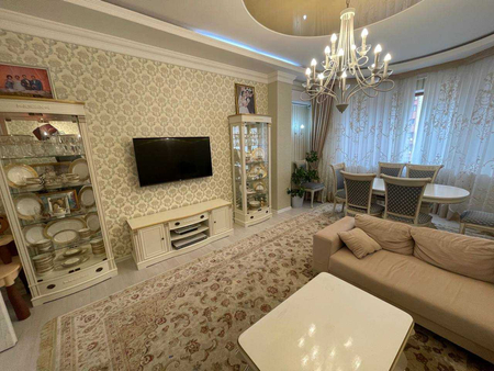 (К122893) Yakkasaroy tumanida 3-xonali kvartira sotiladi