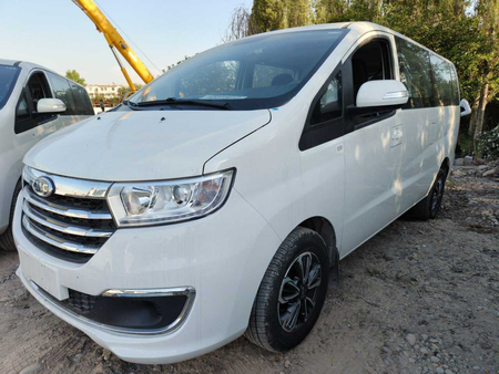 JAc M3 9/11 kishilik minivenlar mavjud