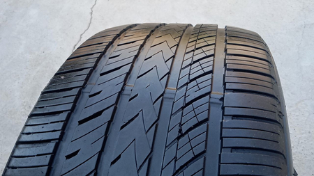 275 40 R19 Nankang