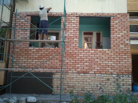 Акуратно кладка балкон
