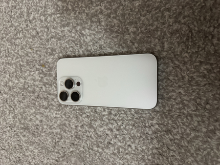 Iphone 15 pro 256 gb white