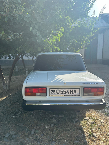 Jiguli 2107 radnoy kraska