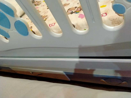 Продам детскую кровать см.фотки