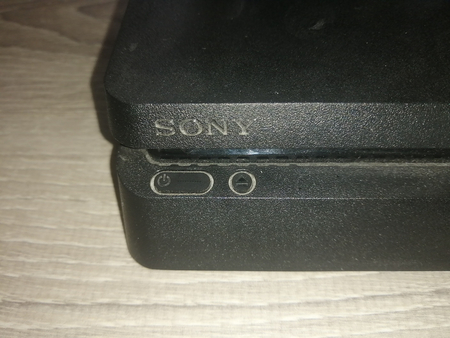 Продаётся Плейстейшн PS4
