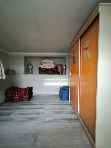 Hovli Uy uchastka