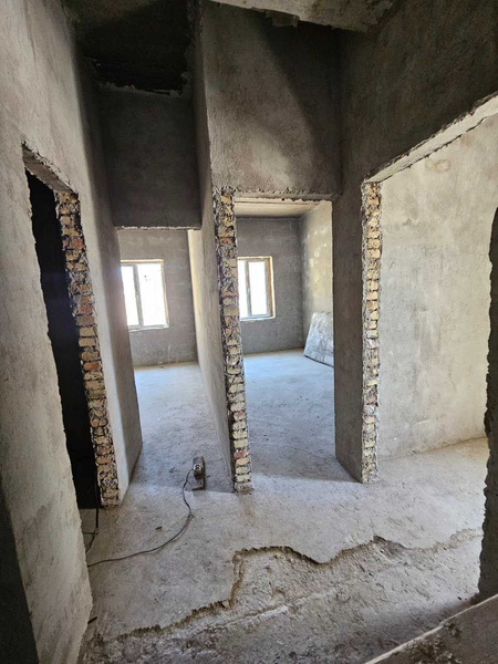 2 xonali 46m² 1-qavat uy sotiladi