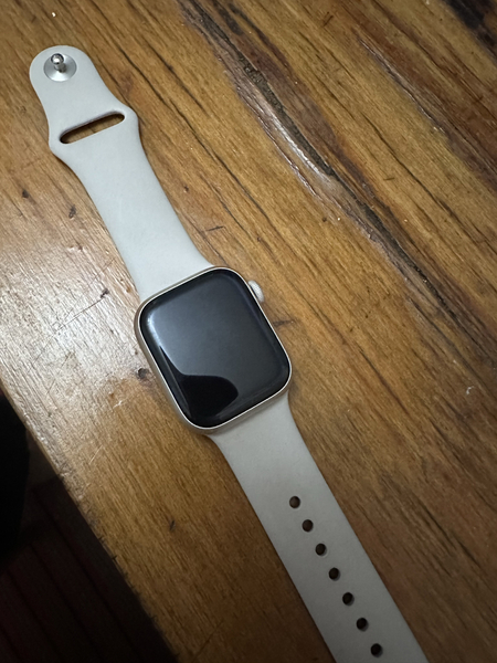 Apple watch 8 starlight 41mm