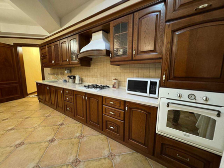 Rent apartment in center 4 room 3 bed 3 bath Taras Shevchenko street