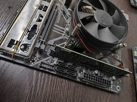 Gigabyte H310+G5400+8Gb 10шт