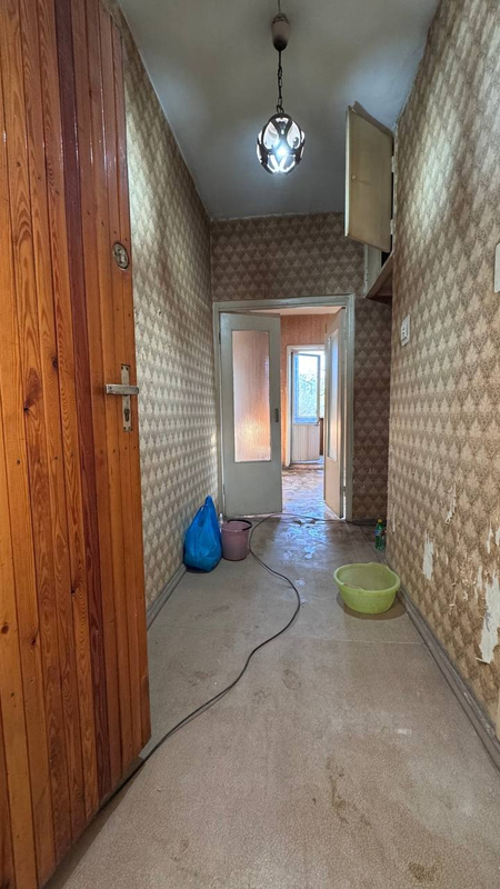 Юнусабад 10 (Конечка автобусов) 1/2/5 (Площадь 40м²)