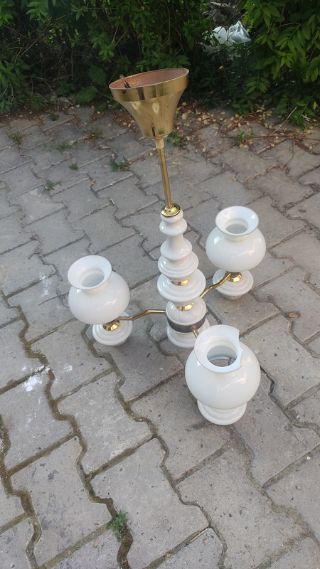 Продается люстра