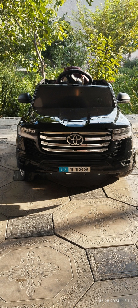 Детский автомобиль